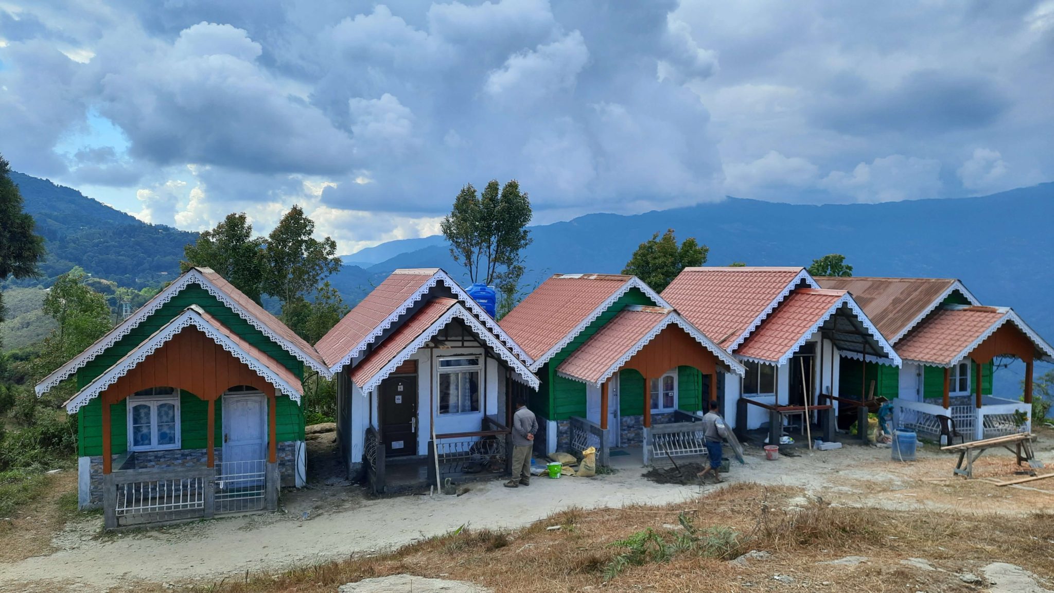 Latpanchar Birdwatching Guide and Latpanchar Homestay